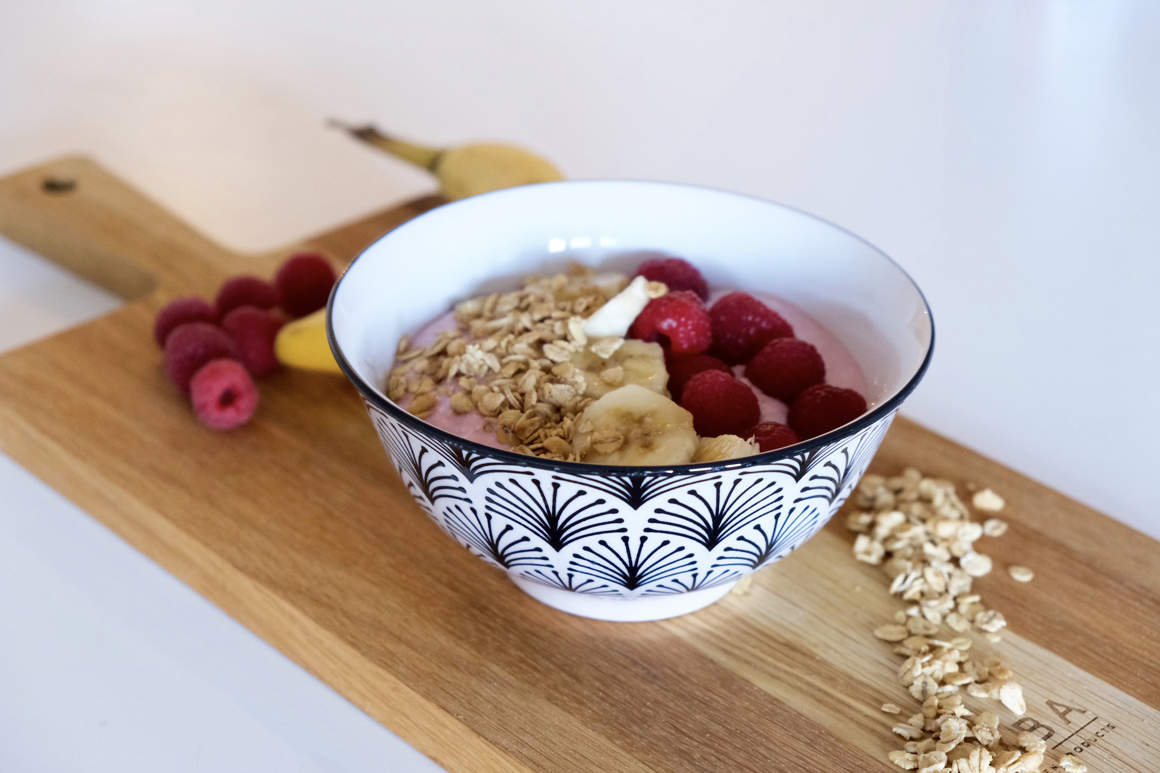 Bol de smoothie protéiné au granola - Nautilus Plus | Nautilus Plus